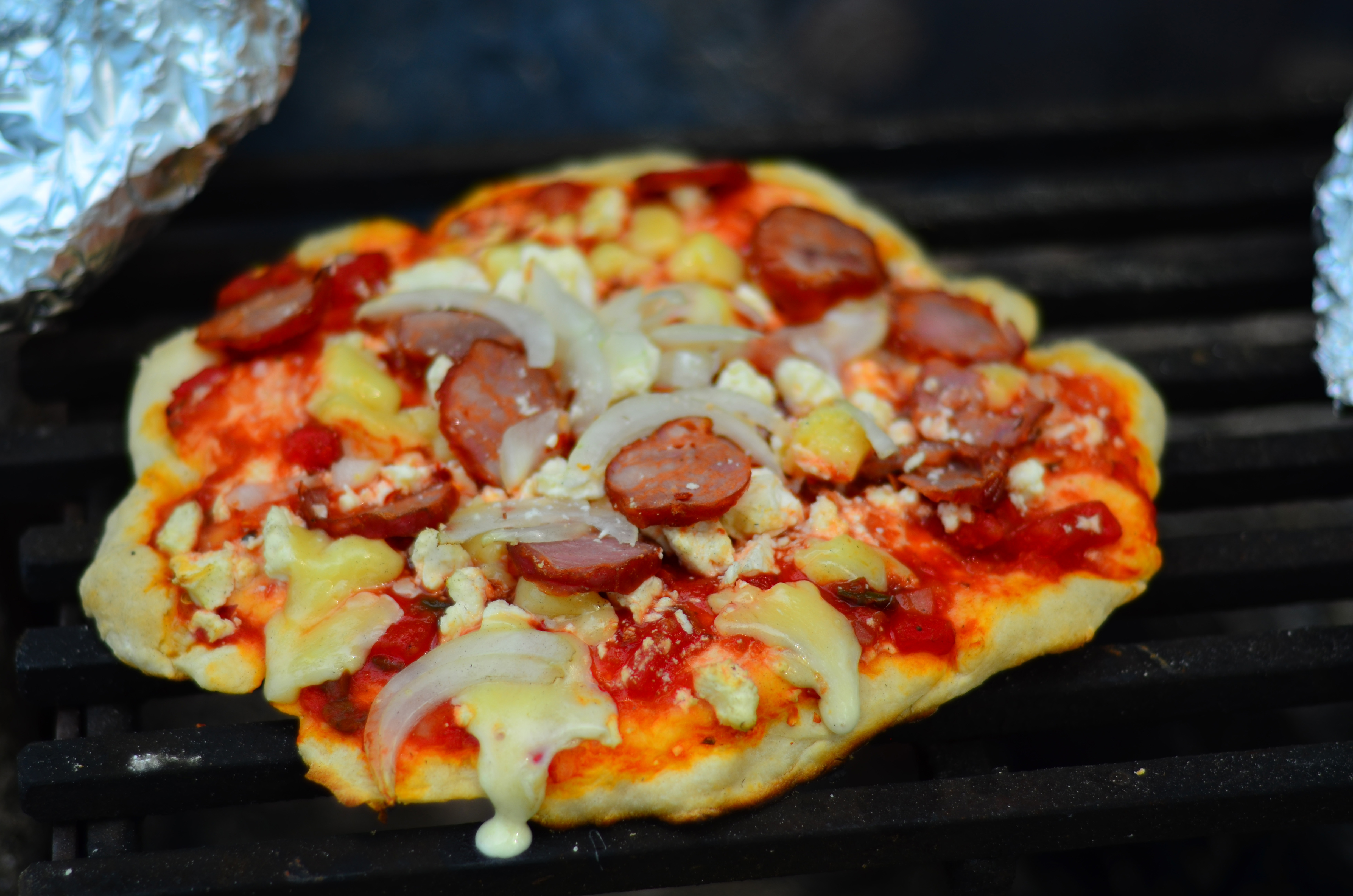 Easy Campfire Pizza Recipe - Greenmoxie™
