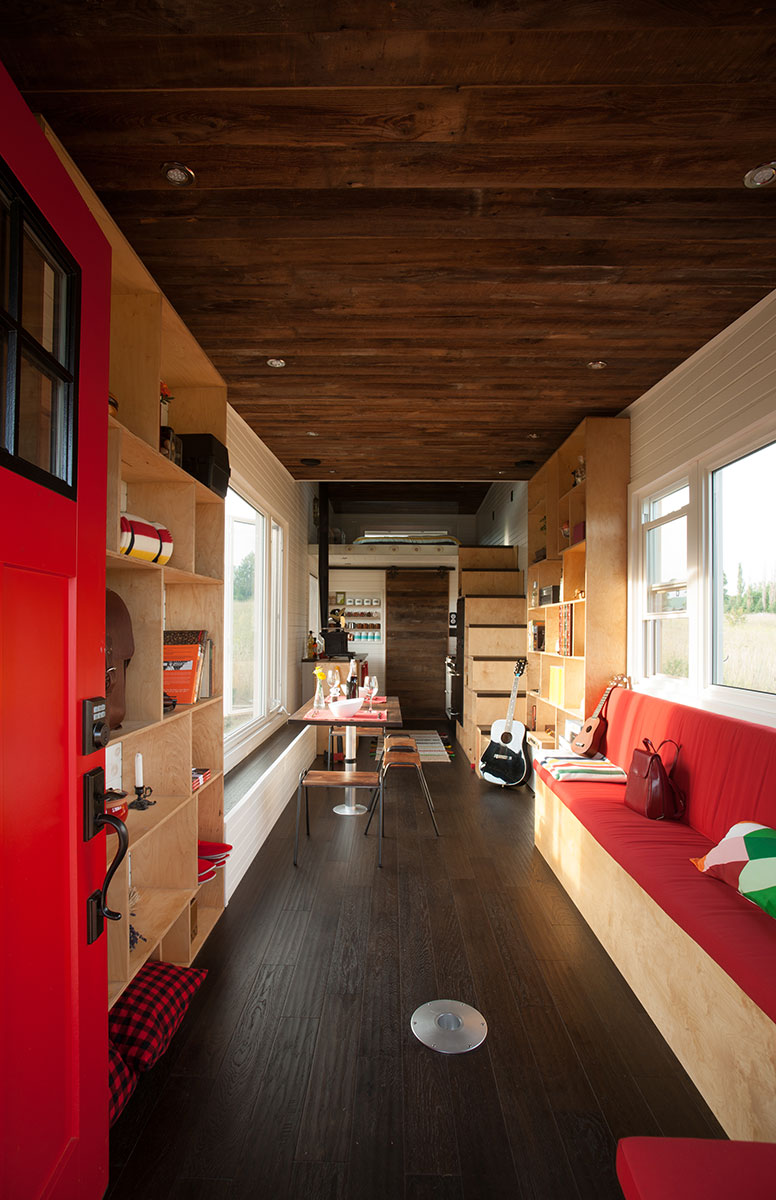 Building Hacks that Make your Tiny House Feel Bigger - Greenmoxie™